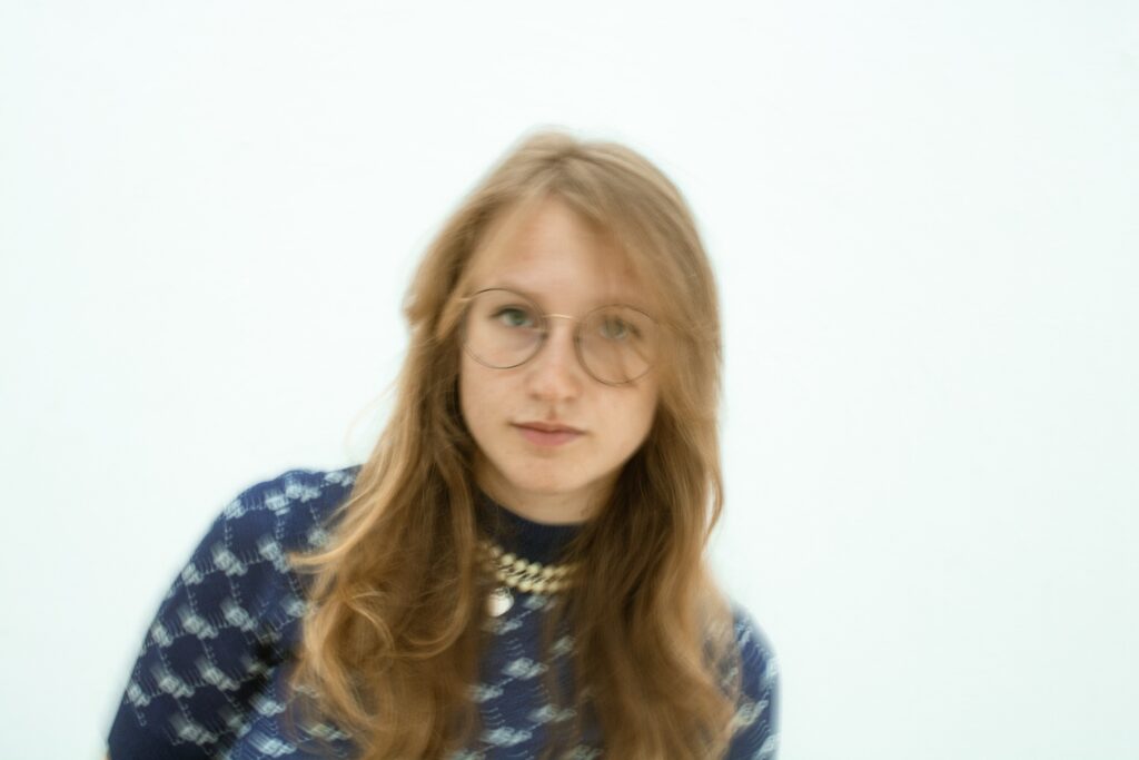 jupiter flynn - “monsters and men” (Video) » TONSPION