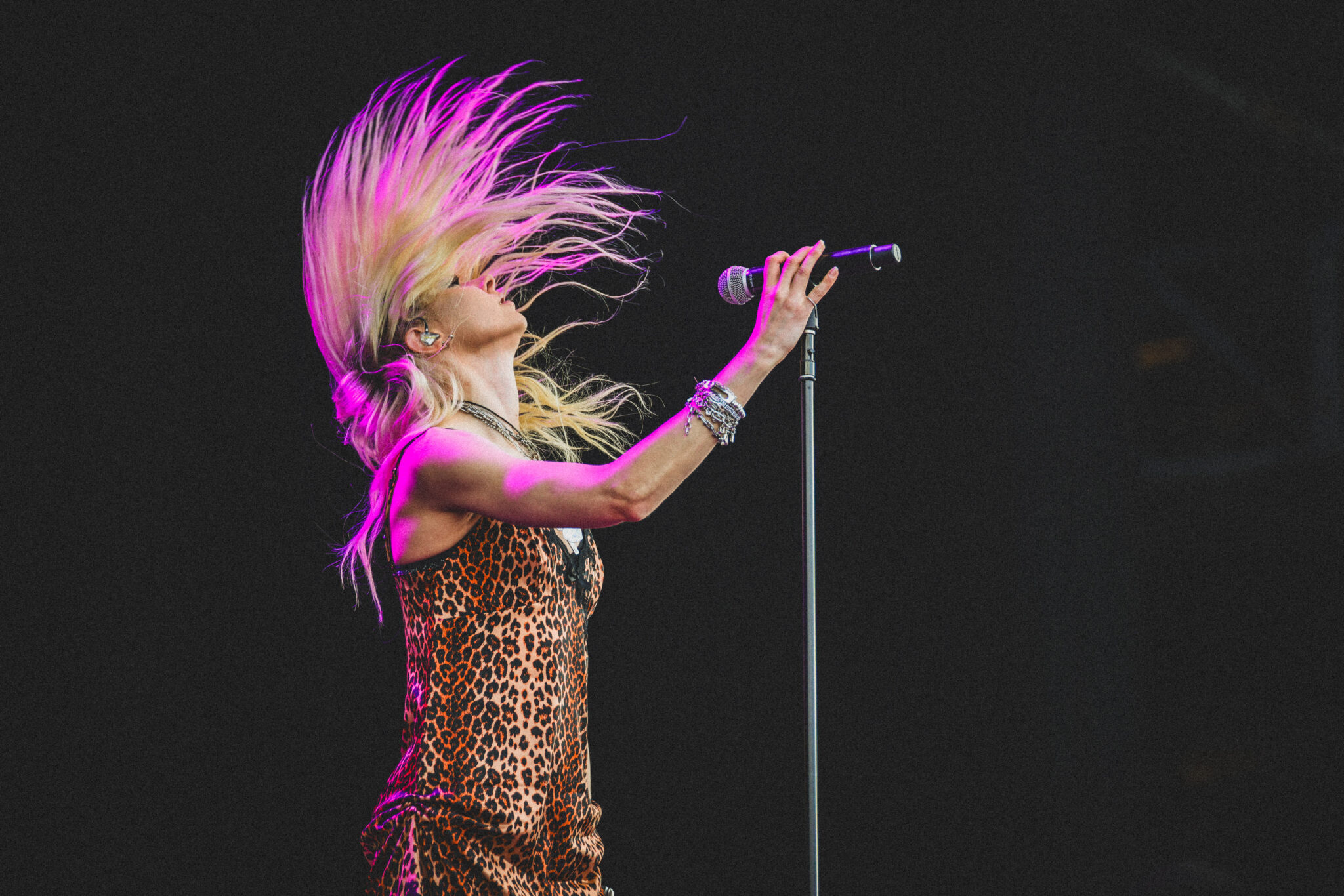 Konzertkritik und Bilder: AC/DC rocken die Rinne in Dresden » TONSPION