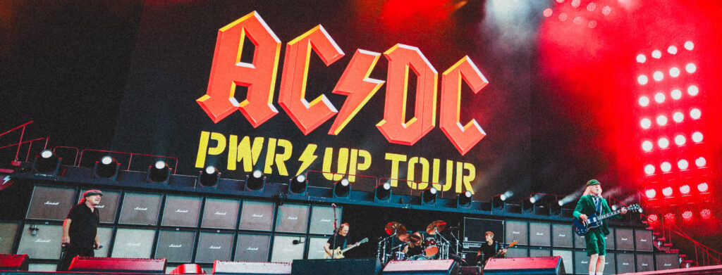 Konzertkritik und Bilder: AC/DC rocken die Rinne in Dresden » TONSPION